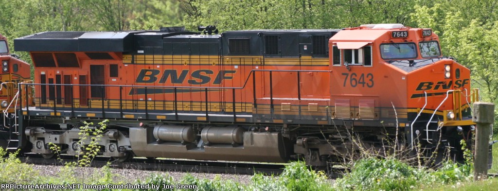 BNSF 7643